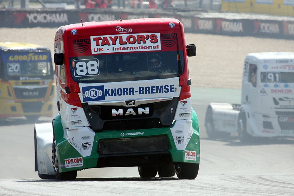 Ryan Smith - King of the Ring with his MAN IMG_6178 - Truckanddriver.co.uk